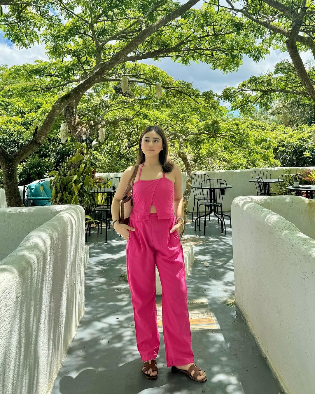 Explore 23 Pink Summer Outfits: From Neon to Light Pink Styles, Hot ...