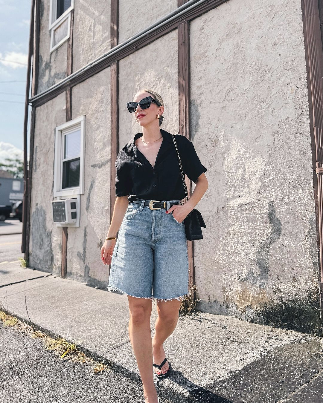 22 Stylish Bermuda Shorts Women Outfits: Classy, Baggy, Linen, Cargo ...