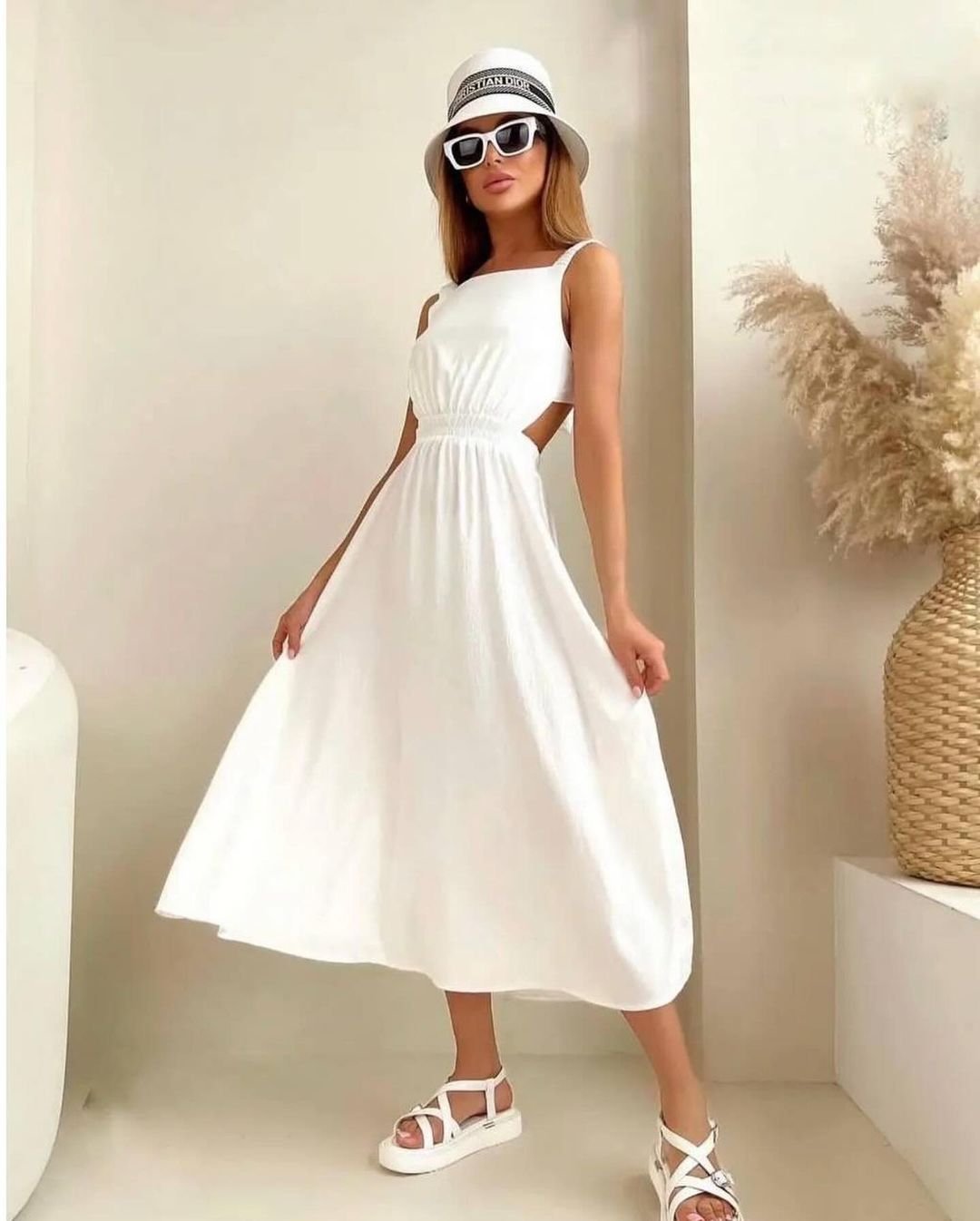 22 White Sundress Outfit Ideas for Every Occasion: Long, Short, Casual ...