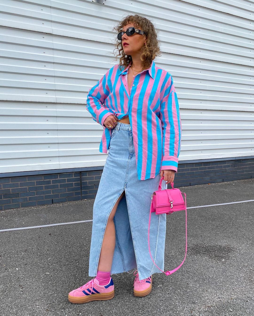 Relaxed Summer Outfits: 23 Ideas for Women | Casual, Boho, & Classy Styles