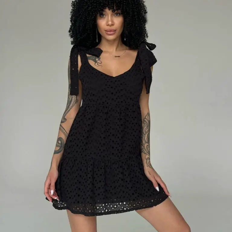 22 Stylish Black Sundress Outfit Ideas for Summer: Casual, Aesthetic ...