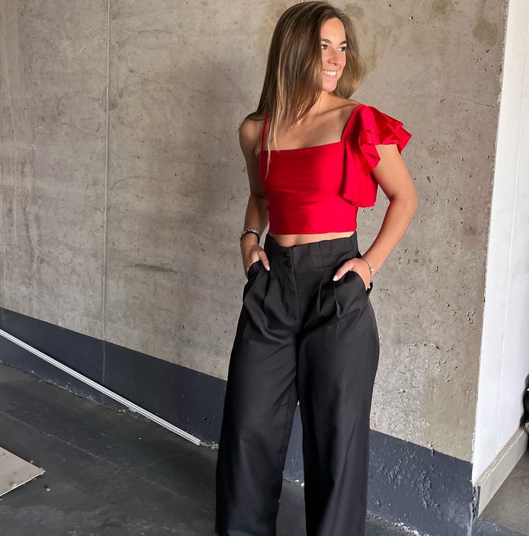 23 Stylish Crop Top Outfits: Explore Summer, Korean, Indian Styles & More