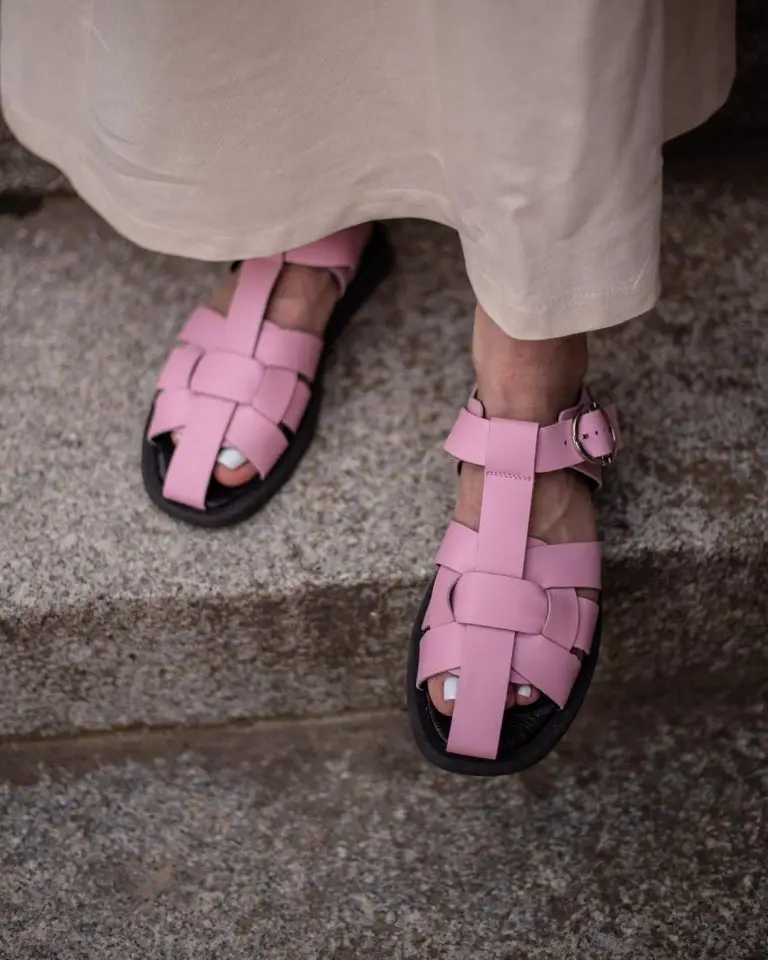 Discover 23 Stylish Ideas for Pink Sandals for Women – Perfect Outfits ...