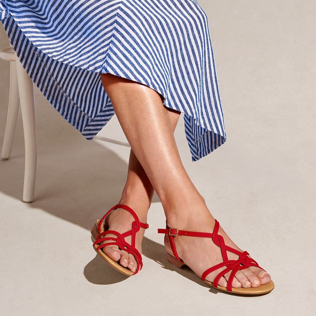 21 Ideas for Red Sandals for Women: Outfits, Styles, and Trends