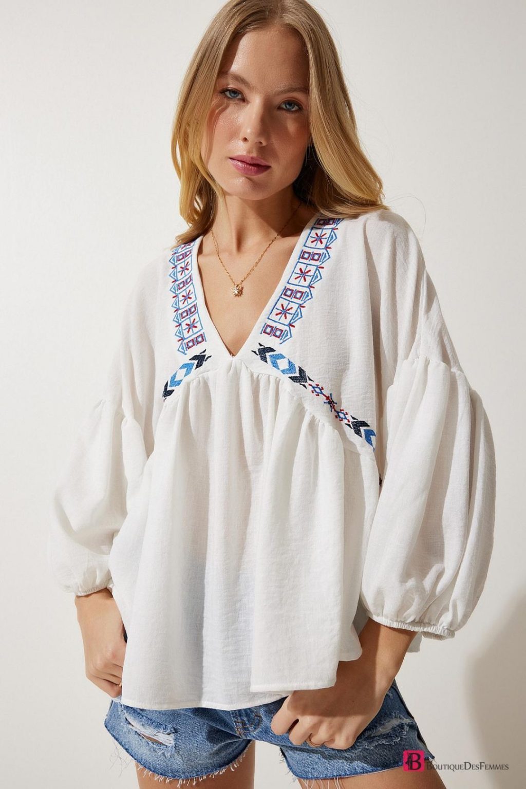 22 Stylish Women's Work Blouses: Design Ideas for Business Casual Offices