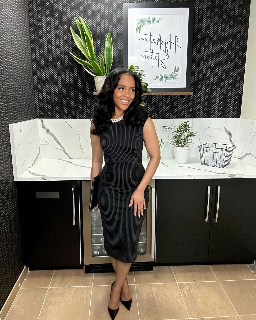 24 Ideas for Work Clothes for Women: Office, Casual, Professional, and More
