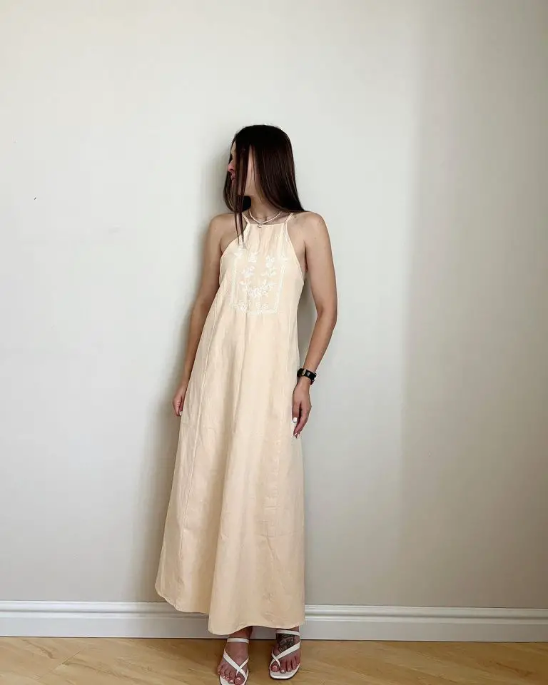 23 Ideas for Stunning Maxi Sundress Outfits: Casual, Summer, and More