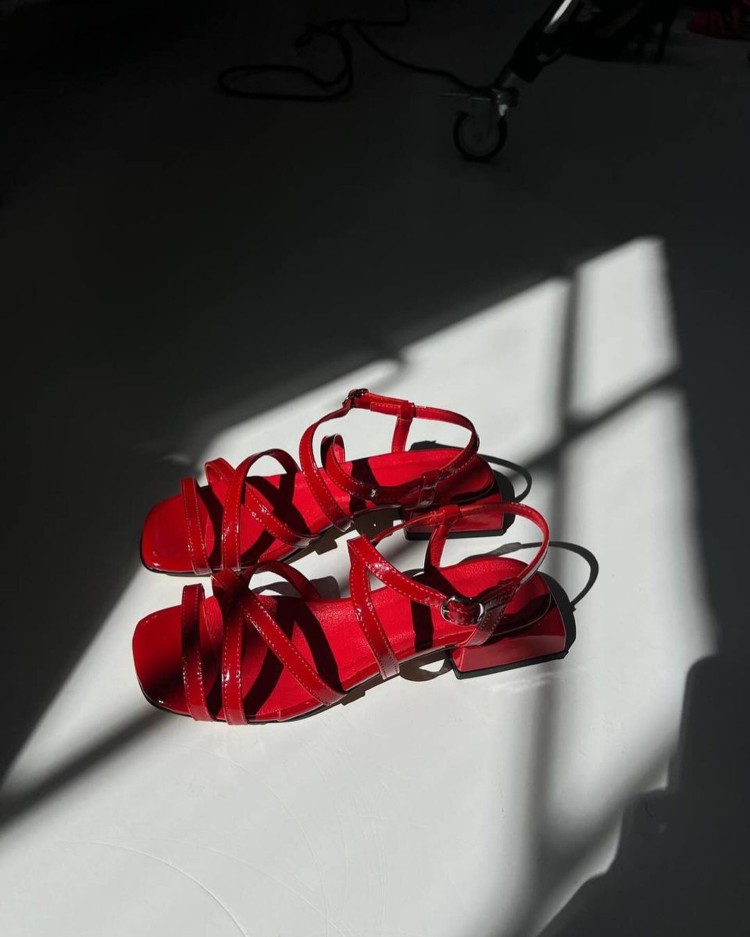 21 Ideas for Red Sandals for Women: Outfits, Styles, and Trends