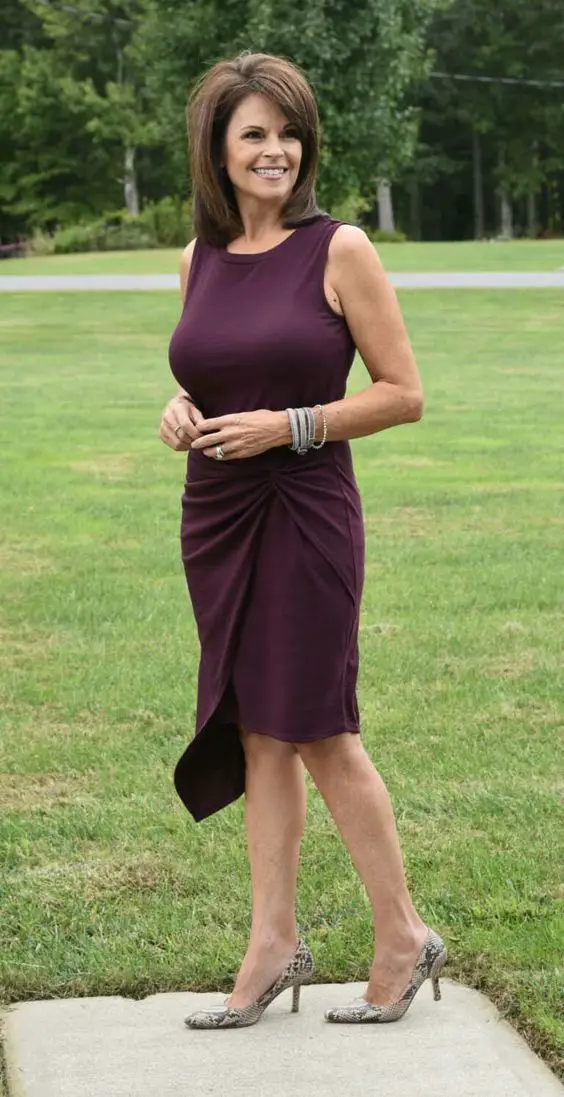 22 Elegant and Classy Dresses for Women Over 50: Summer, Formal, Casual ...