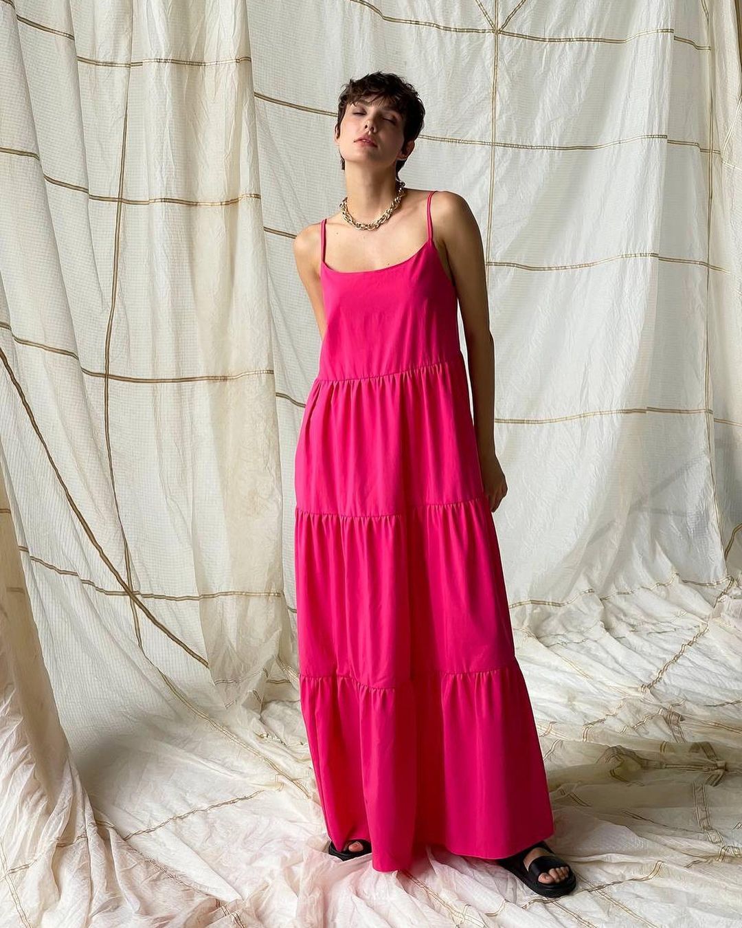 23 Ideas for Stunning Maxi Sundress Outfits: Casual, Summer, and More