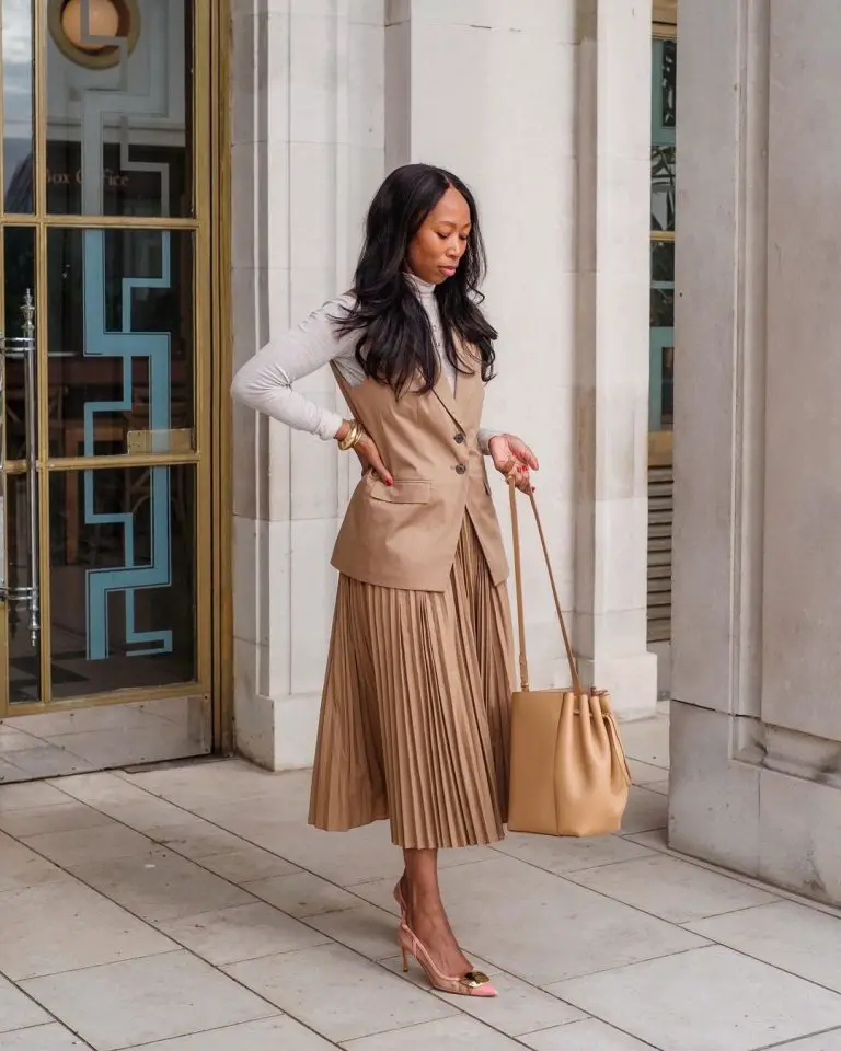 24 Ideas for Work Clothes for Women: Office, Casual, Professional, and More