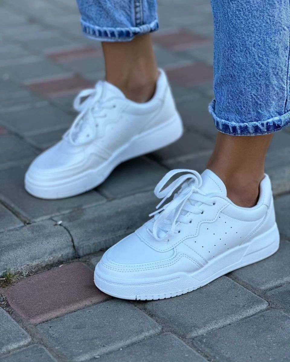 23 Ideas for Women's Work Sneakers: Business Casual and Smart Casual ...