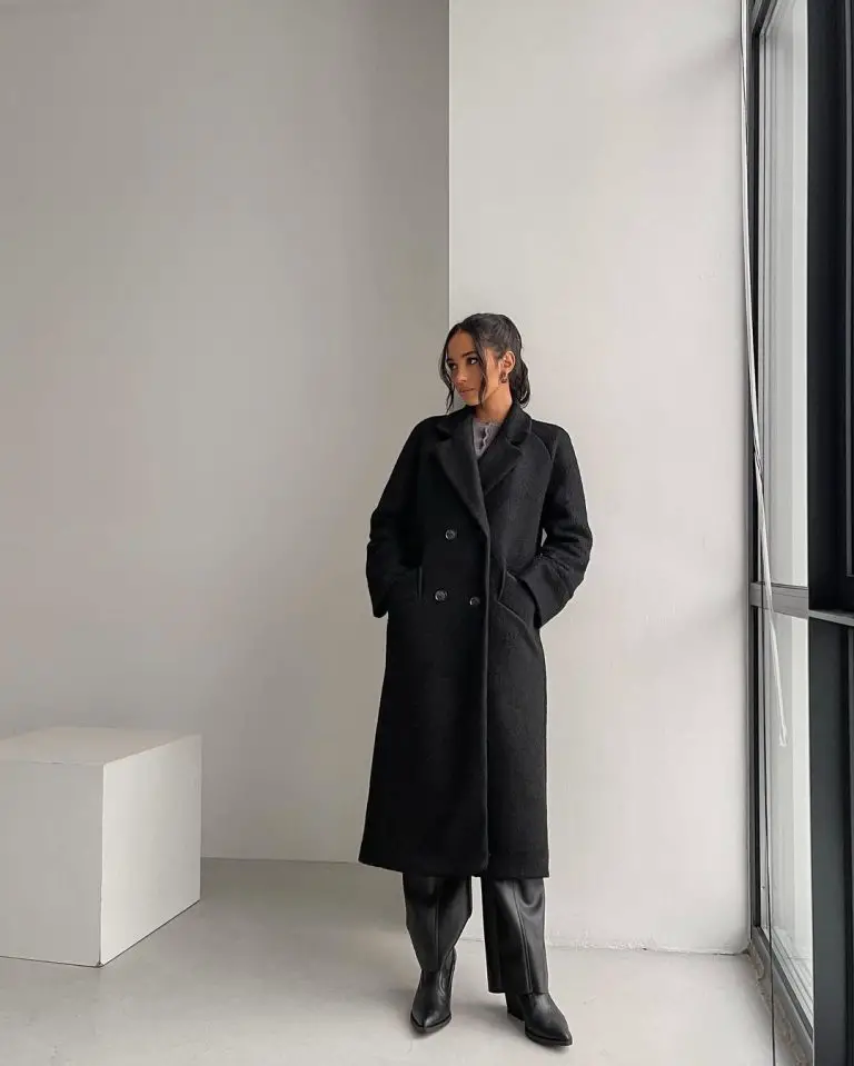 22 Elegant Ideas for Styling Black Coat Women Outfits - Winter, Formal ...