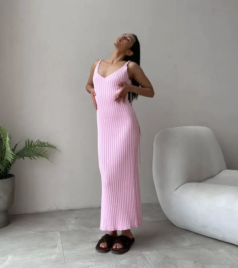 23 Ideas for Stunning Maxi Sundress Outfits: Casual, Summer, and More