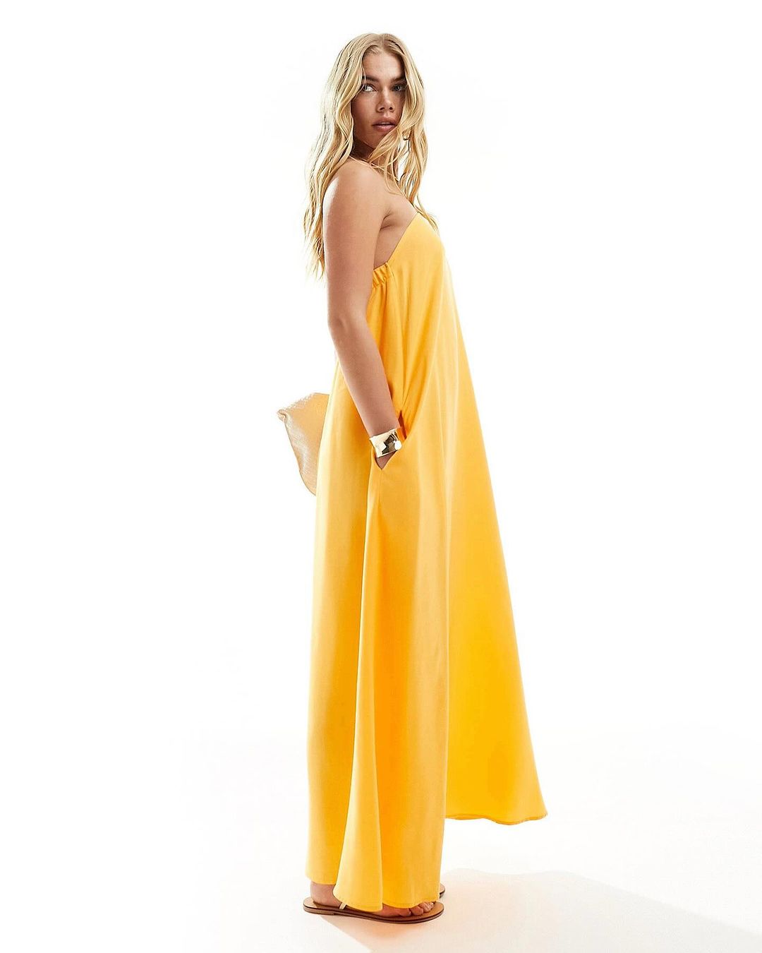 23 Ideas for Stunning Maxi Sundress Outfits: Casual, Summer, and More