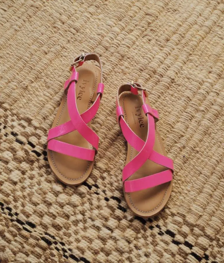 Discover 23 Stylish Ideas for Pink Sandals for Women – Perfect Outfits ...