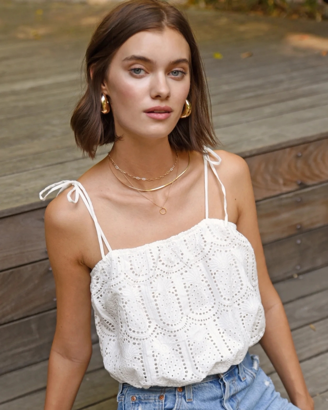 22 Stylish Ideas for Outfits Featuring White Tank Tops for Women ...