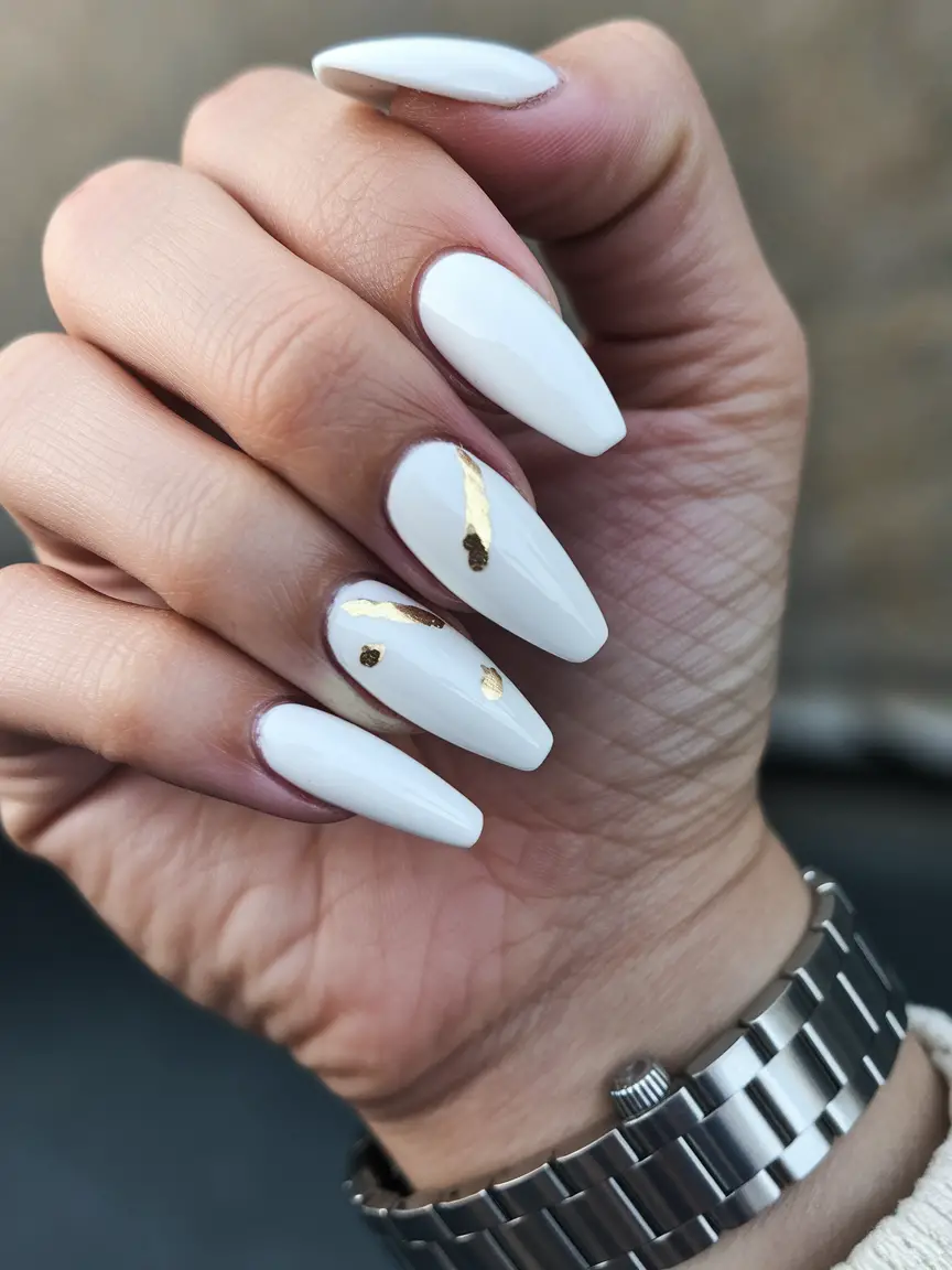 20 White Spring Nails Ideas 2025 – Acrylic, Almond, Square & Floral Designs